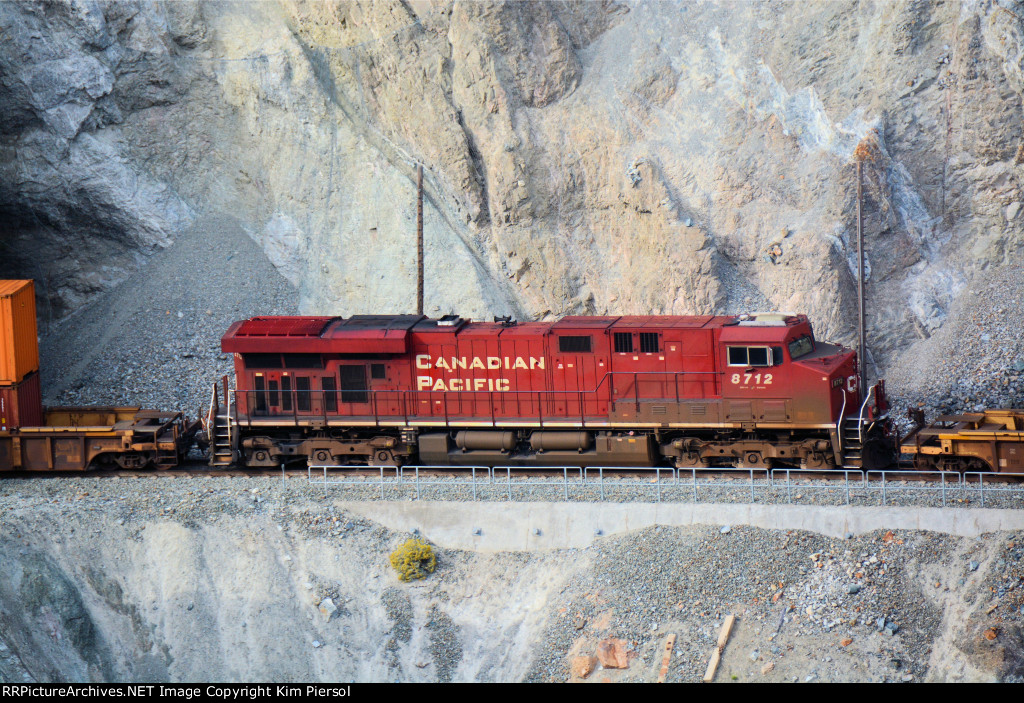 CP 8712 Mid-Train DPU